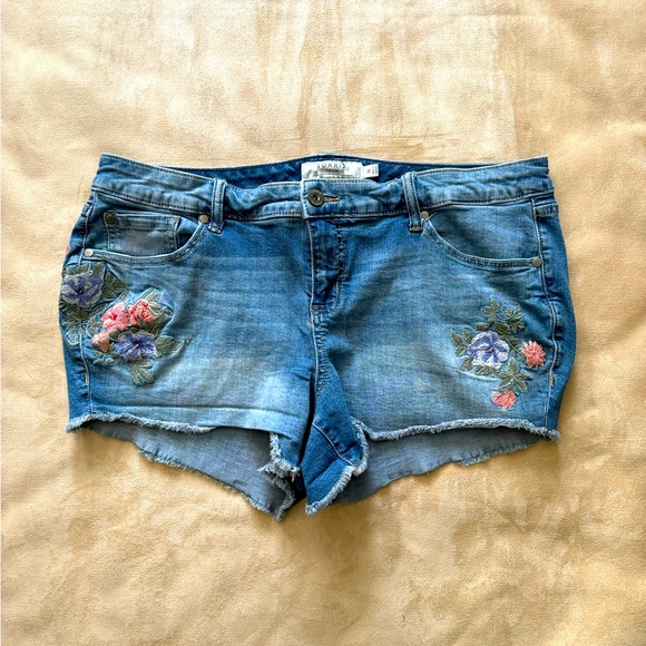 torrid | Shorts | Torrid Shorts | Poshmark
